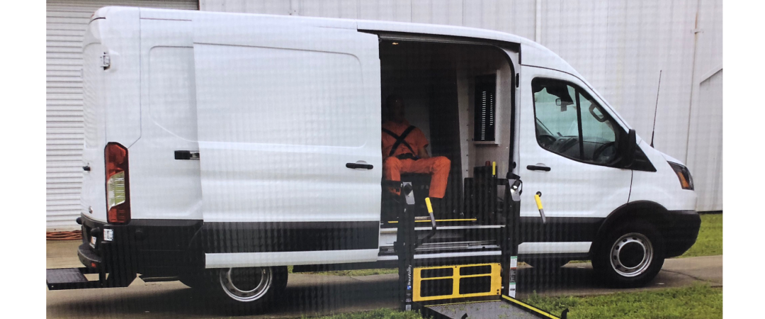 Canines & Crooks - Inmate & Animal Control Transport | 501.470.5226